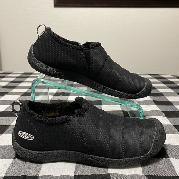 Keen | Shoes | Keen Howser Ii Black Quilted Nylon Fleece Lined Slip On Shoes Womens Size 5 ...